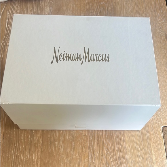 Neiman Marcus | Party Supplies | Neiman Marcus Elegant White Cream ...